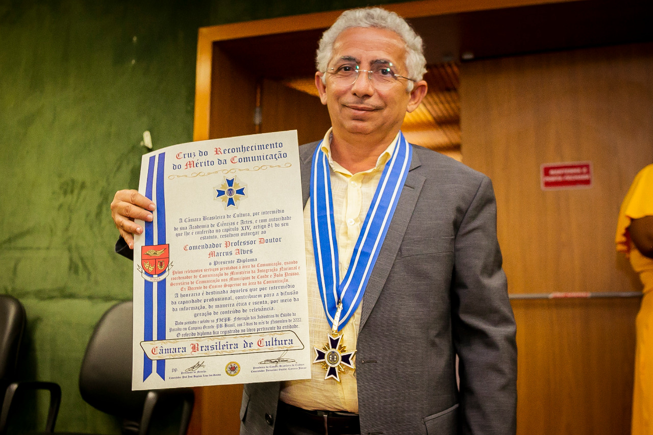 Marcus Alves recebe título de Comendador, da Câmara Brasileira de ...