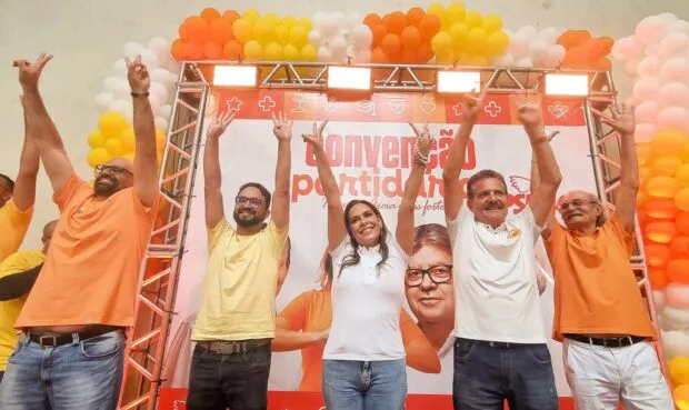Aparecida Gomes é confirmada como candidata a prefeita pelo PSB durante ...